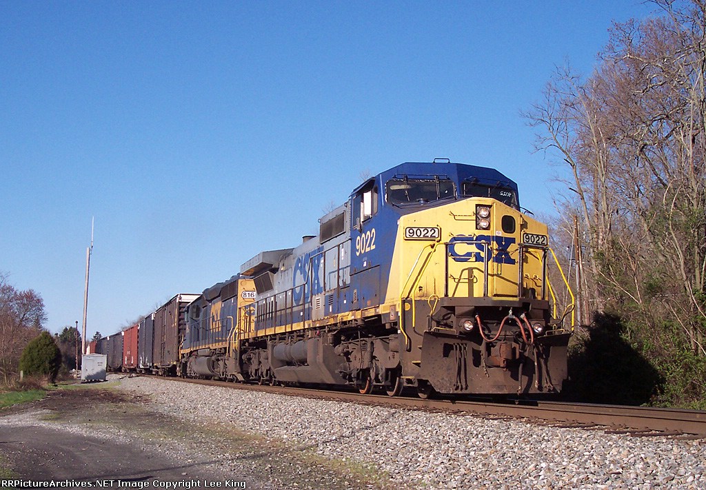 CSX 9022 on D732